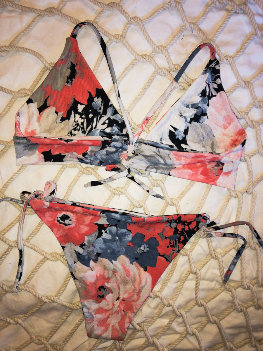 Pre-made Cher Bikini (Medium) – The Sandy Seamstress